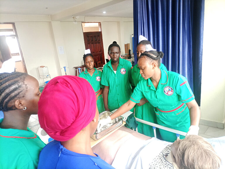 MENGO SCHOOL OF SCIENCE AND TECHNOLOGY – Lenen und dienen