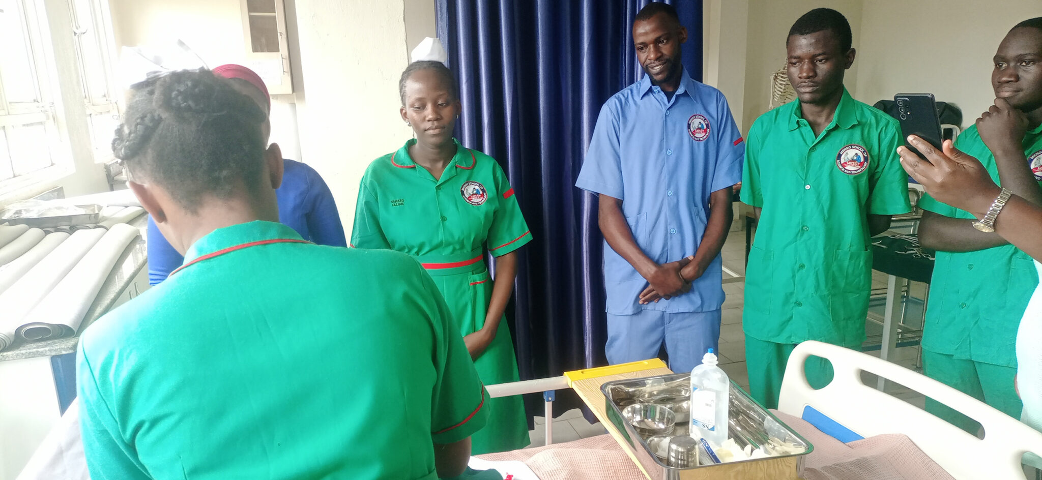 MENGO SCHOOL OF SCIENCE AND TECHNOLOGY – Lenen und dienen