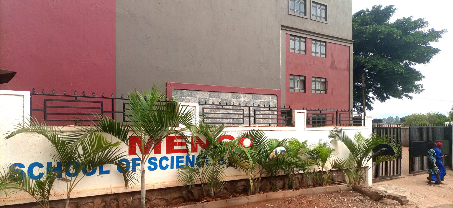 MENGO SCHOOL OF SCIENCE AND TECHNOLOGY – Lenen und dienen